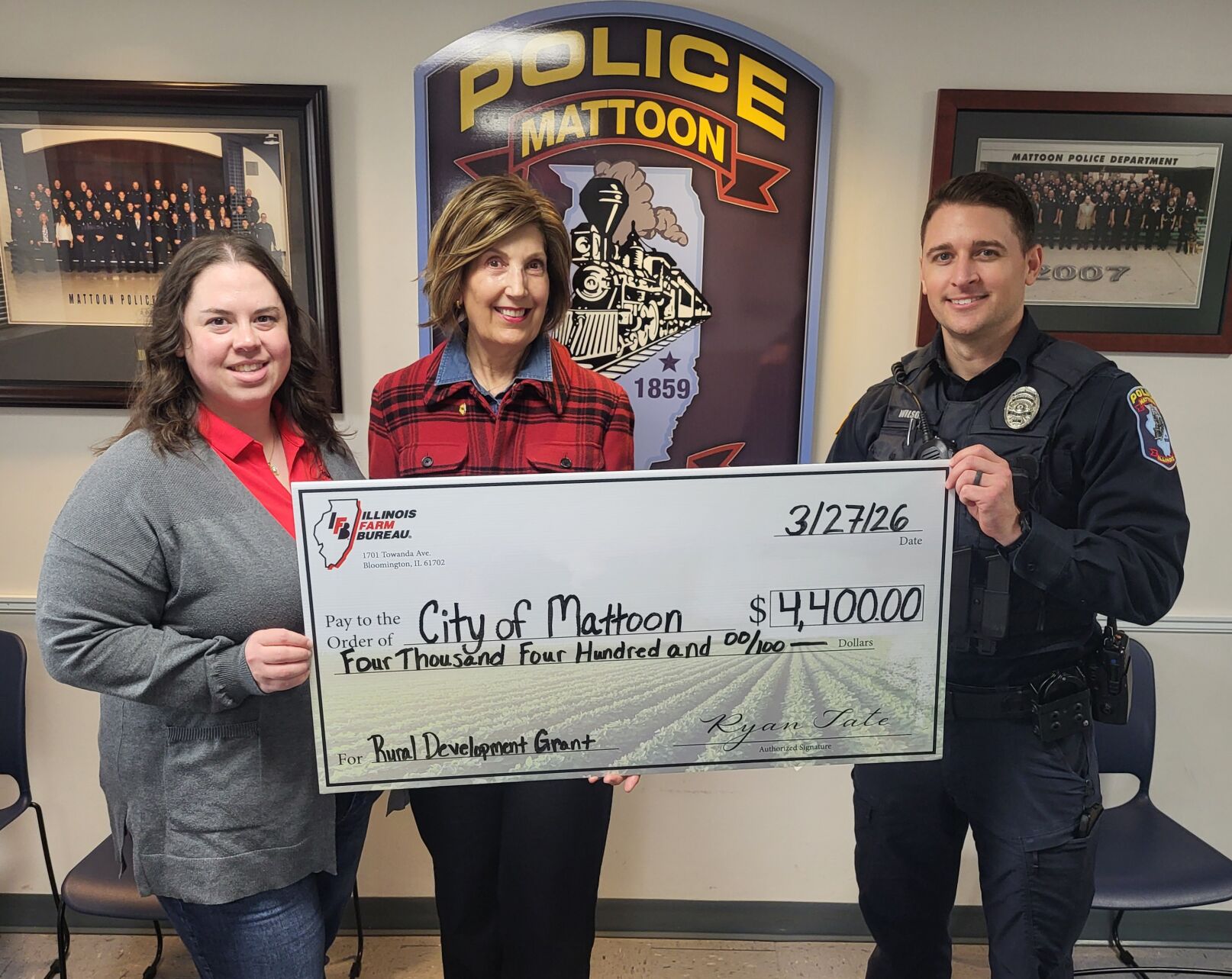 Farm Bureau awards grants to Fit-2-Serve, Mattoon PD