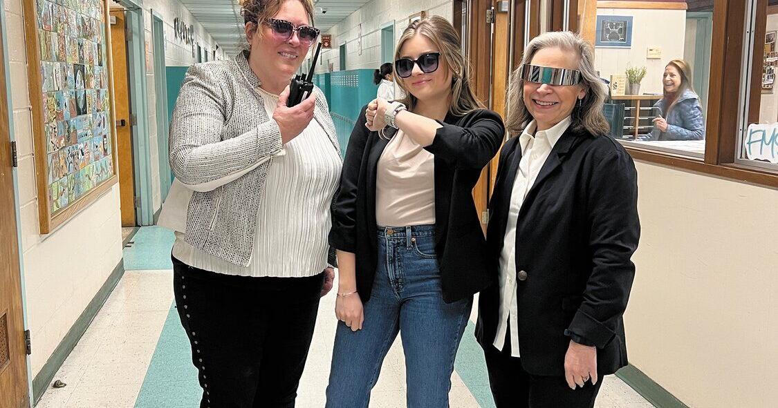 Spirit Week goes undercover | Local-news | johnstonsunrise.net