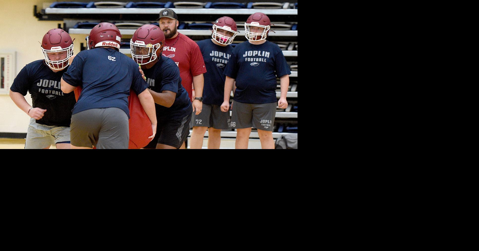 Perform under pressure: Football practice arrives in Missouri | Sports ...