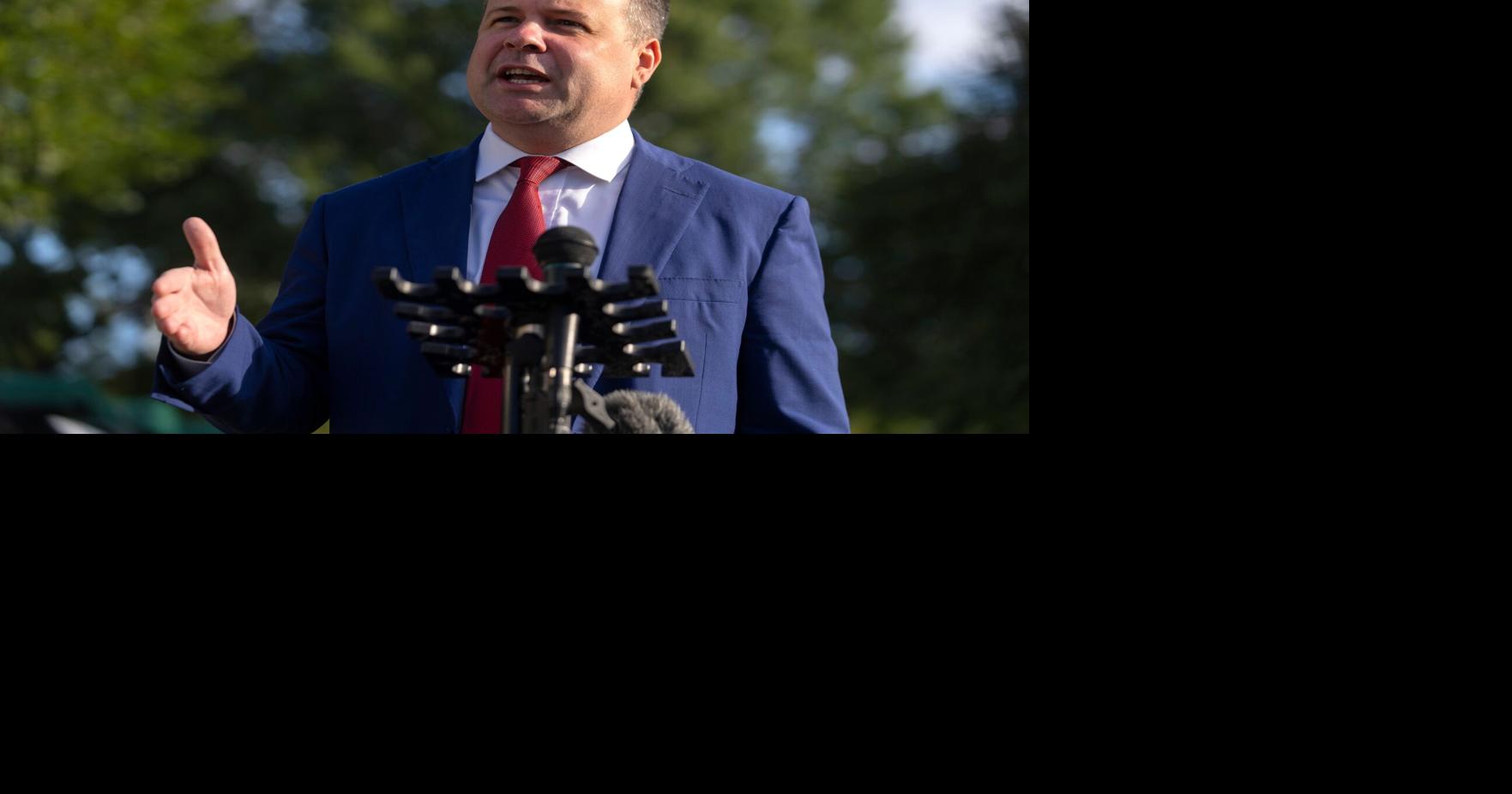 Trump sticks with Pulte for intel job as risk grows of lapse in spy ...