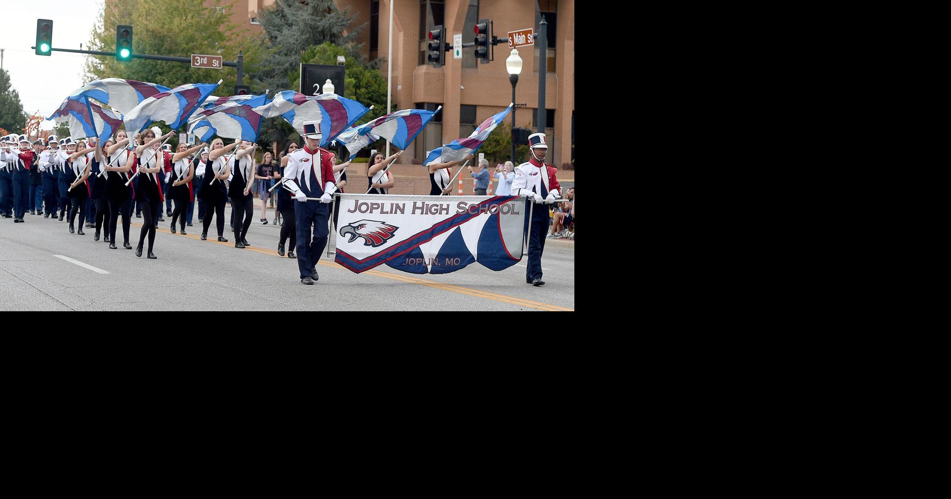JHS seniors help rebuild homecoming tradition with parade | Local News ...
