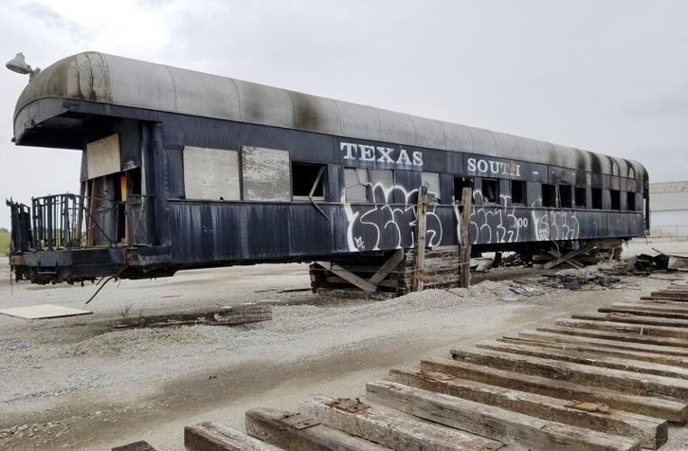 Historic 1899 presidential railway car on Route 66 in Galena destroyed ...