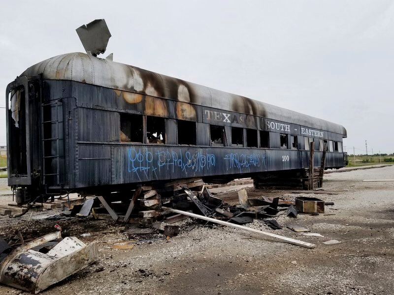 Historic 1899 presidential railway car on Route 66 in Galena destroyed ...