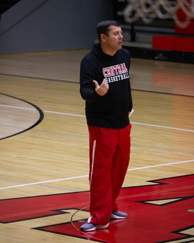 Poling, the ACAC's 'throwback' star, hopes to muscle Flying Jets to a ...