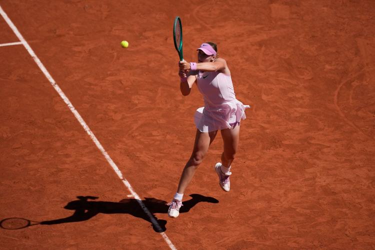 A double fault then a French Open final rout: Chwalińska's fairy tale ...
