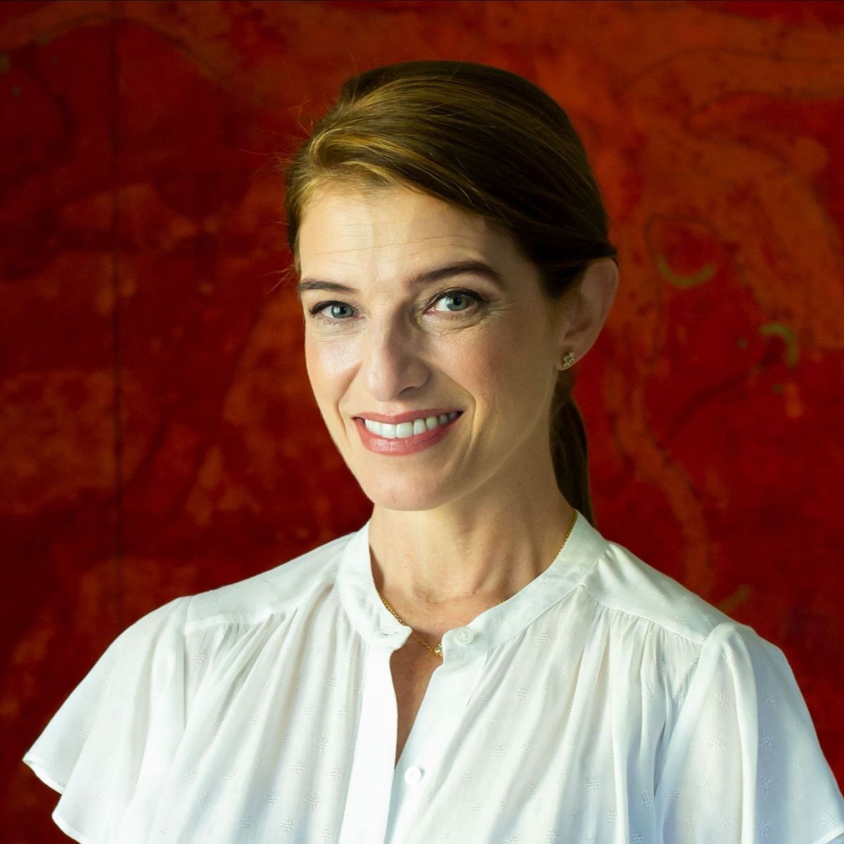 Cookbook author Pati Jinich simmers with more than Mexican recipes ...