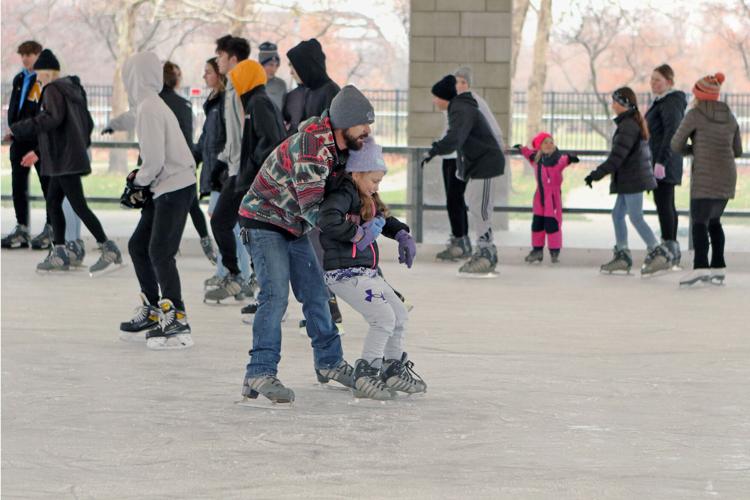 Headwaters Park ice rink bustles after warm-weather thaw | Local ...