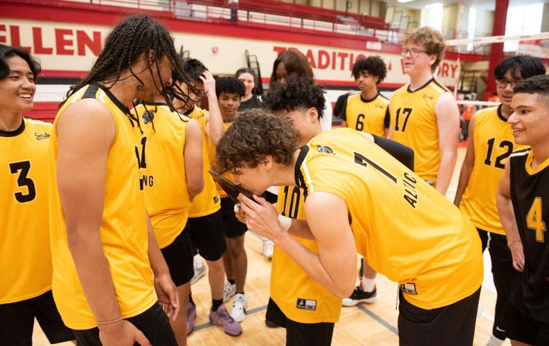 Snider, Homestead win boys volleyball sectional titles in final year as ...