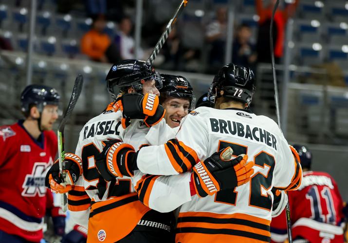 'Hockey is a roller coaster': Komets crush Wings 6-1 for 6th straight ...