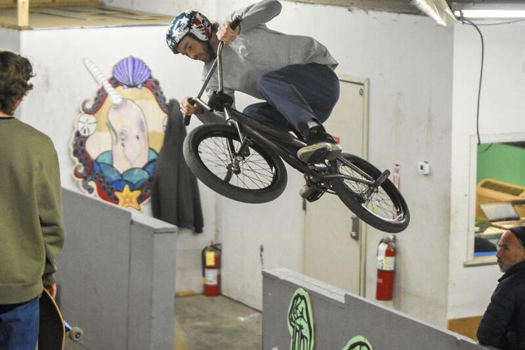 Around the Fort: Offbeat sports | Entertainment | journalgazette.net