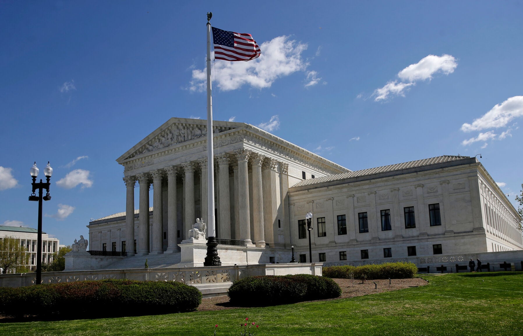 Supreme Court weakens a landmark Civil Rights-era law and aids GOP ...