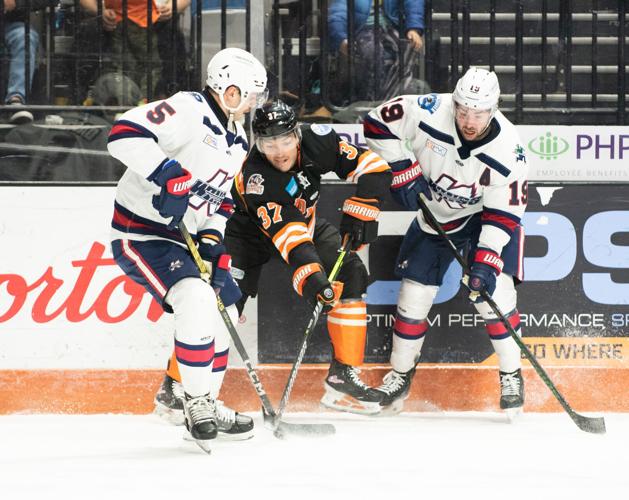 Strong 3rd period by Komets leads to victory over Kalamazoo; Fort Wayne ...