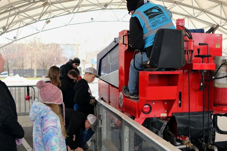 Headwaters Park ice rink bustles after warm-weather thaw | Local ...