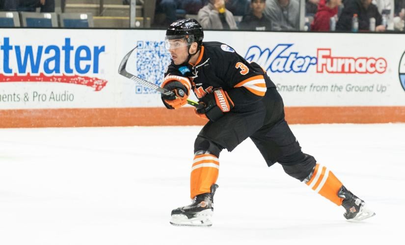 Strong 3rd period by Komets leads to victory over Kalamazoo; Fort Wayne ...