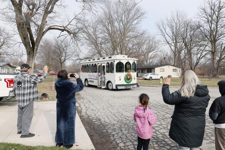 Santa's Christmas Trolley Tour in Waynedale | Local | journalgazette.net