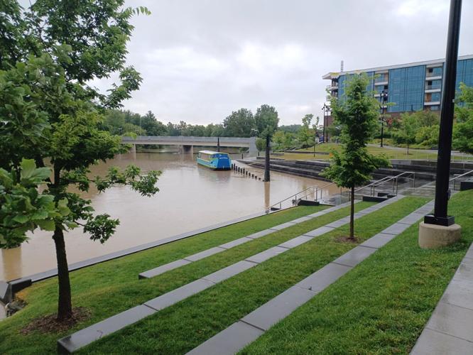 Fort Wayne area floods, loses power after thunderstorm Tuesday | Local ...