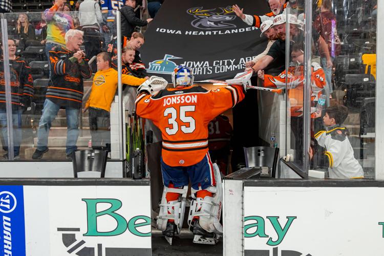 Komets goalie Samuel Jonsson adjusting to life in America | Komets ...
