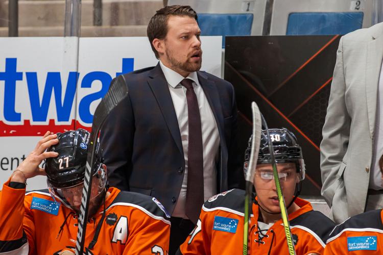 Daniel Amesbury excites in Komets debut, a 4-2 loss to Wings | Komets ...