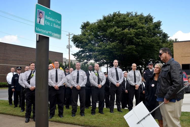 Main Street section named after beloved Fort Wayne firefighter | Police ...