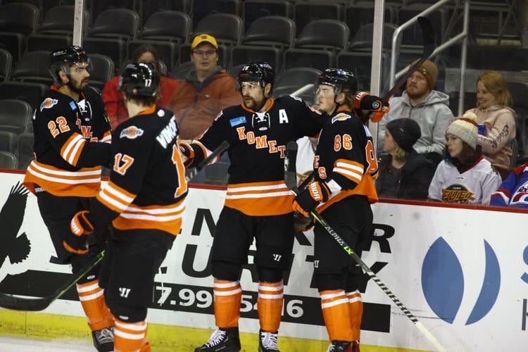 Komets show their grit, rallying for 6-3 victory as new goalie sparkles ...