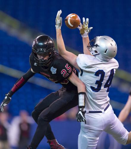 Warriors compete on giant stage | Photo Galleries | journalgazette.net