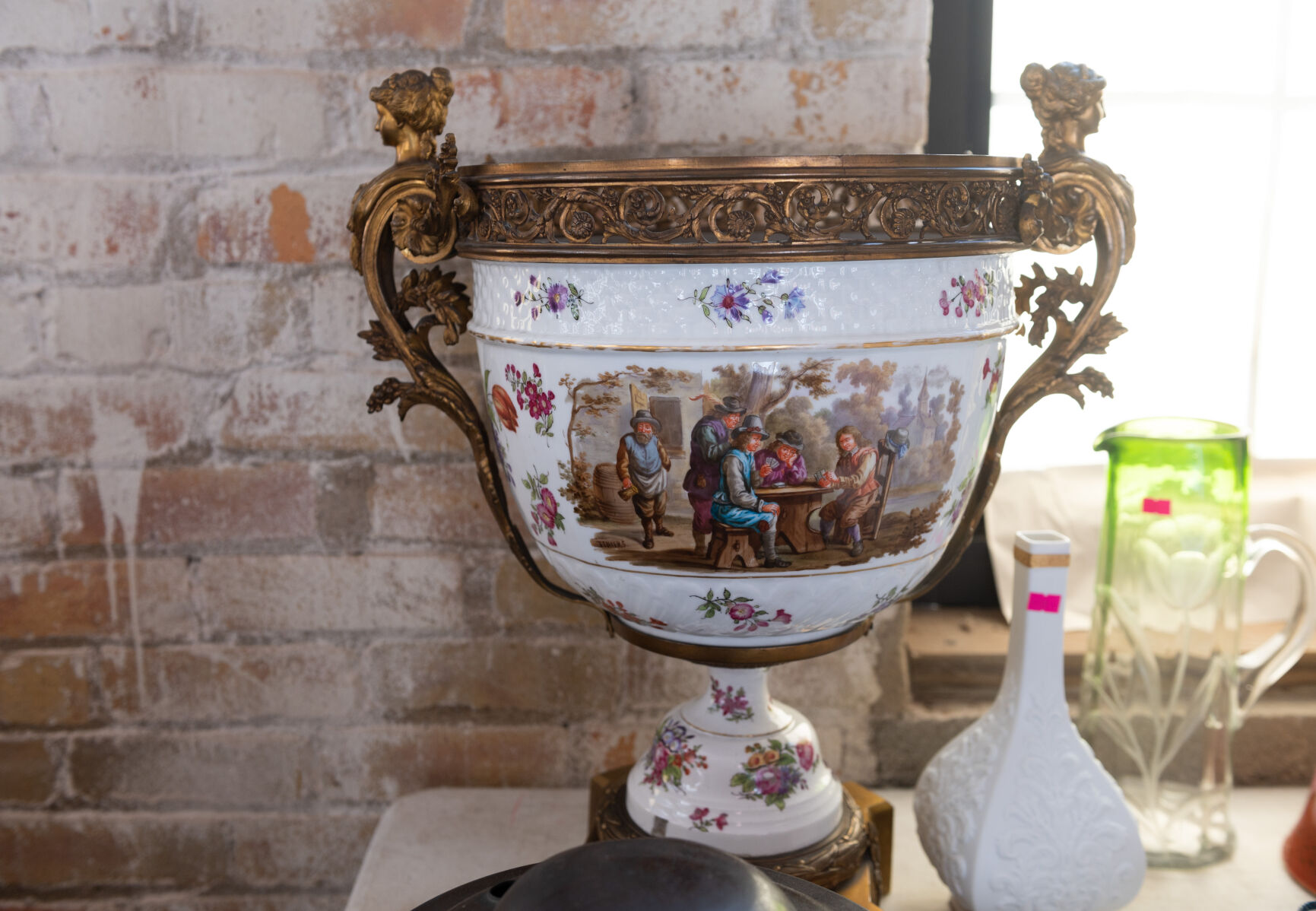 Luxury items once belonging to Dick Freeland are being sold in an ...