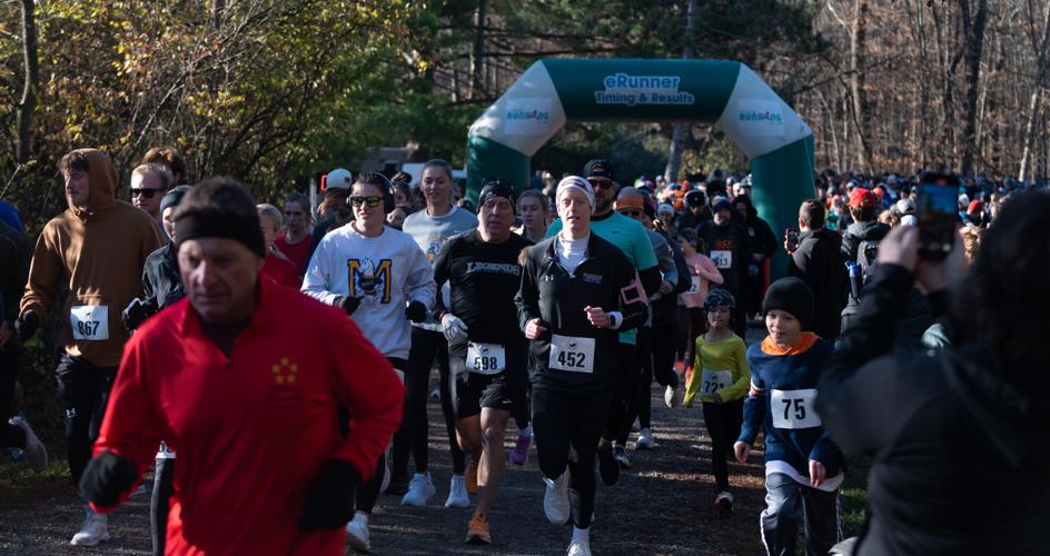 Runners of all ages participate in annual Turkey Trot 5K in Fort Wayne ...