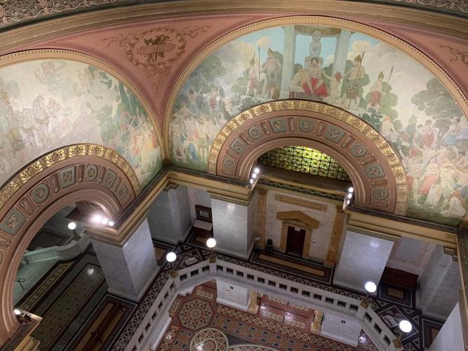 Lecturer highlights Allen County Courthouse's beauty | Local ...