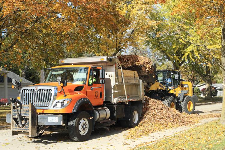 Fort Wayne Leaf Pickup 2023