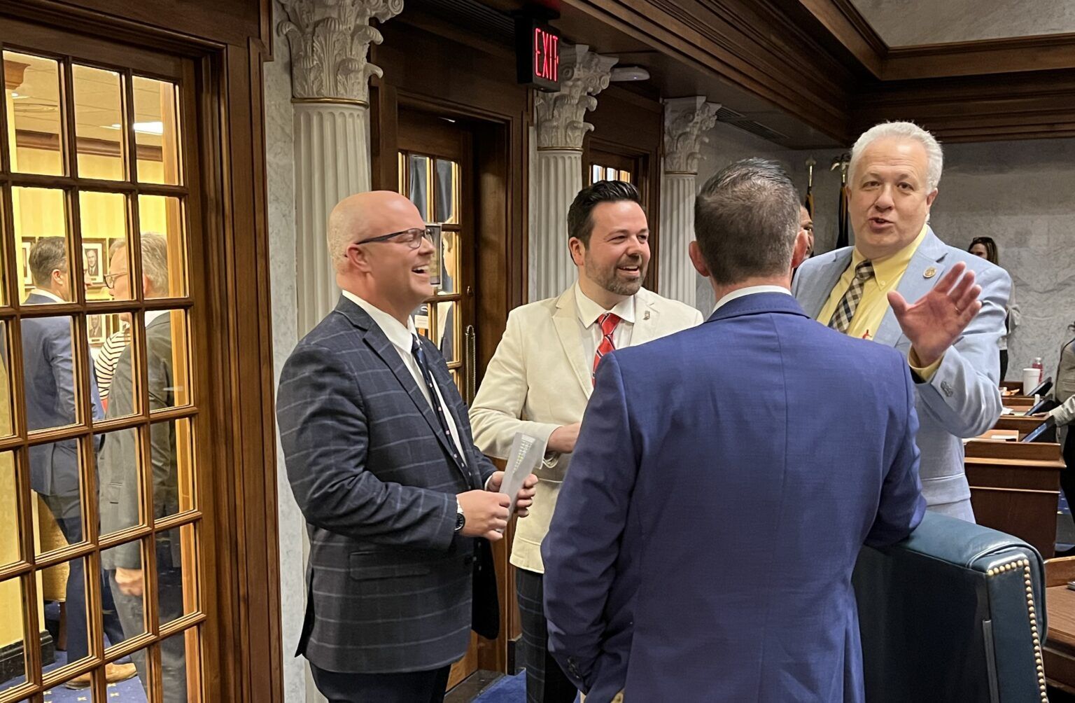 New senator takes office for final weeks of Indiana legislative session ...
