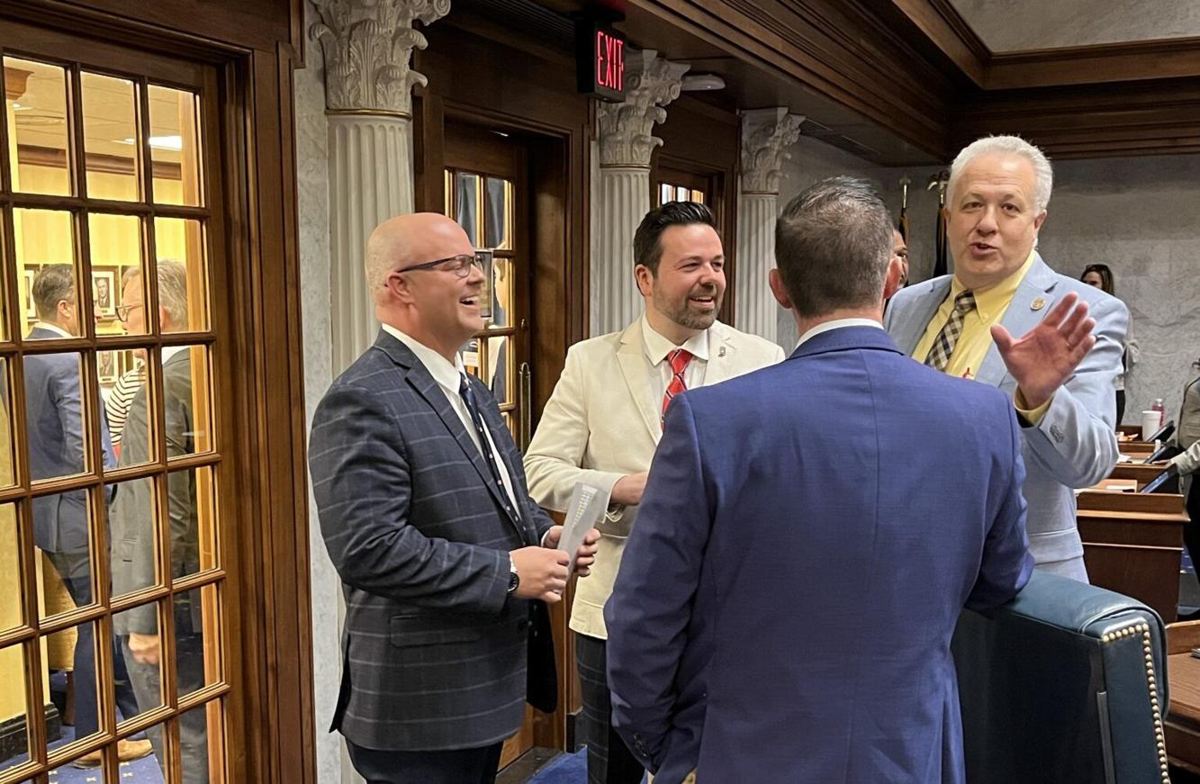 New senator takes office for final weeks of Indiana legislative session ...