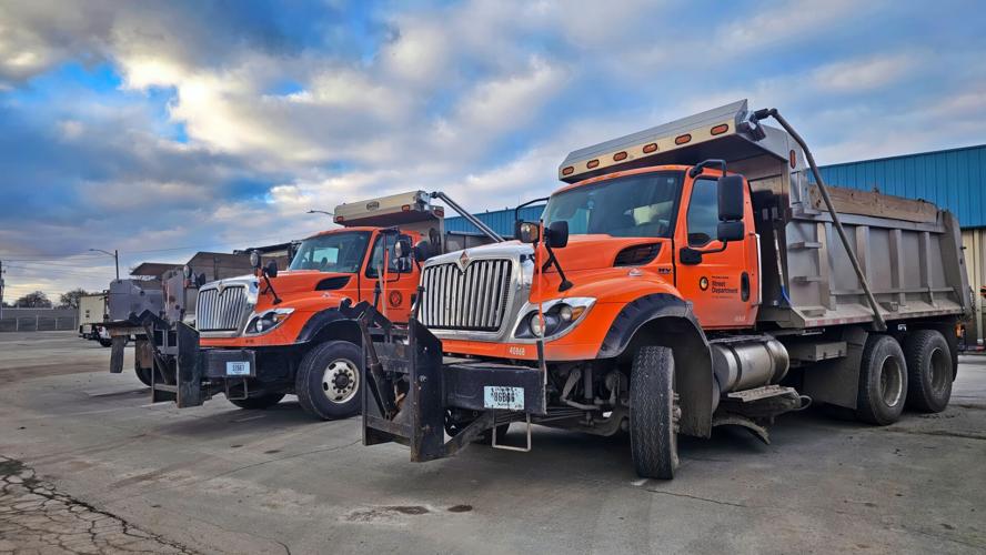 Fort Wayne prepares for holiday weekend snow | Local Government ...