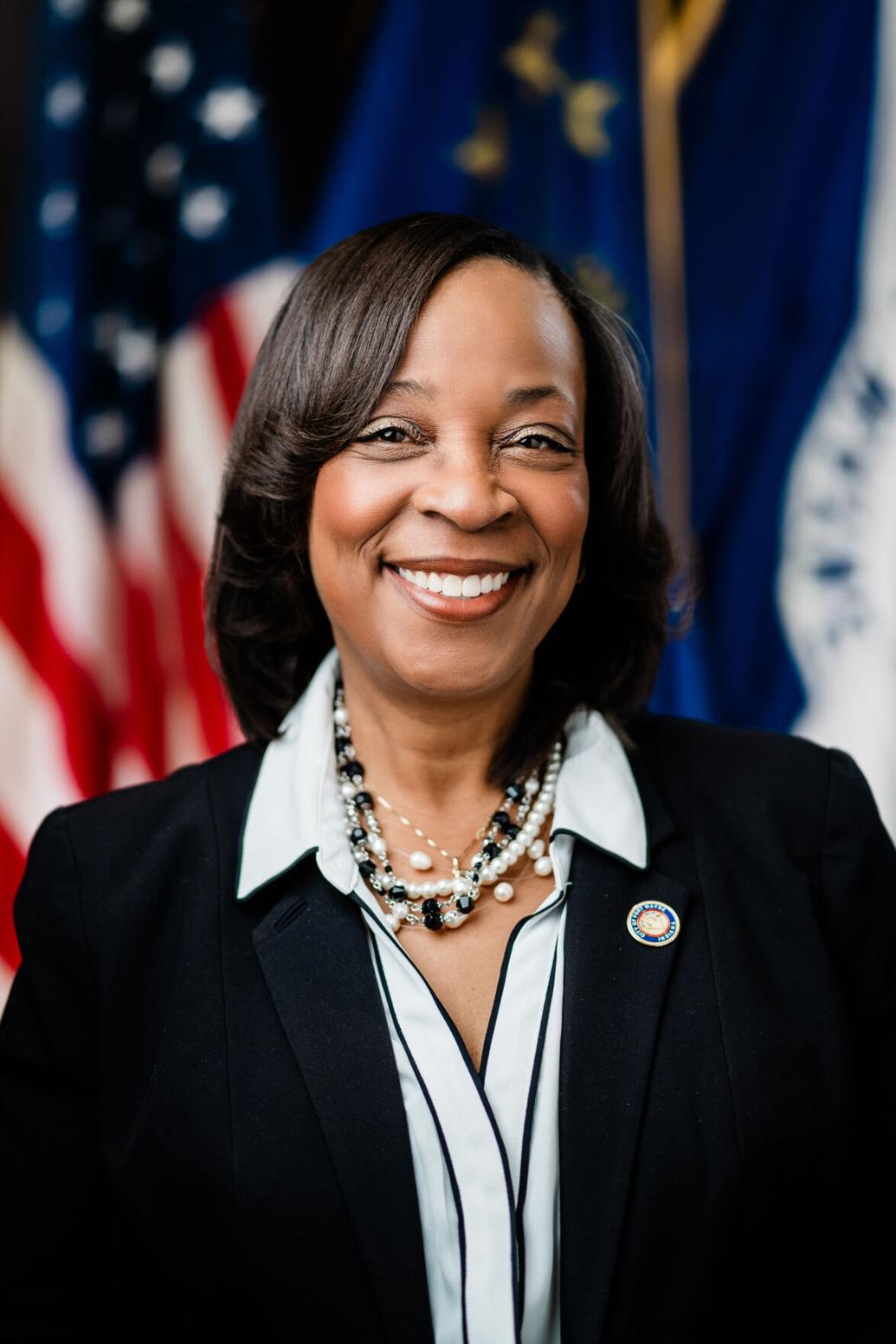 Fort Wayne Mayor Sharon Tucker celebrates first year in office | Local ...