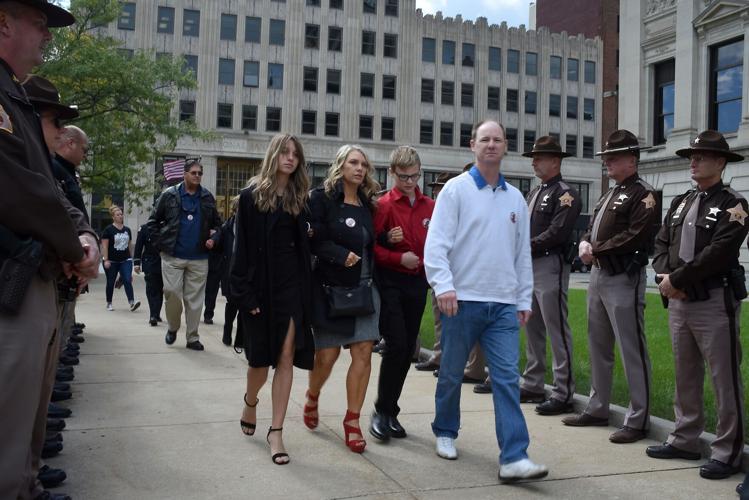 Main Street section named after beloved Fort Wayne firefighter | Police ...
