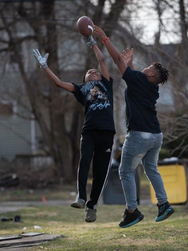 Having a ball on sunny day | Local | journalgazette.net