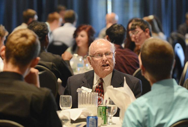 Mike's Carwash cleaves into two | Local | journalgazette.net