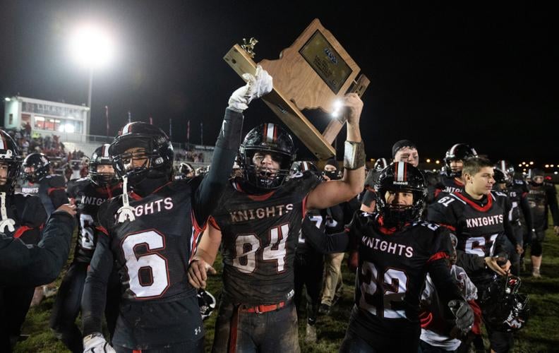 Bishop Luers scores 28 unanswered points against Garrett, Knights headed to Class 3A state ...