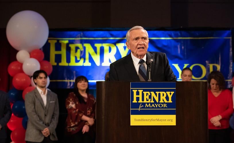 Henry wins 5th term as Fort Wayne mayor | Elections | journalgazette.net