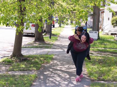 Piggyback ride | Local | journalgazette.net