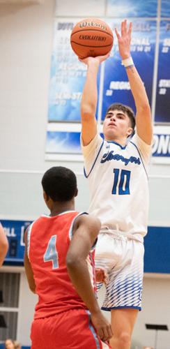 Wayne boys withstand late run from Carroll, Charger girls complete ...