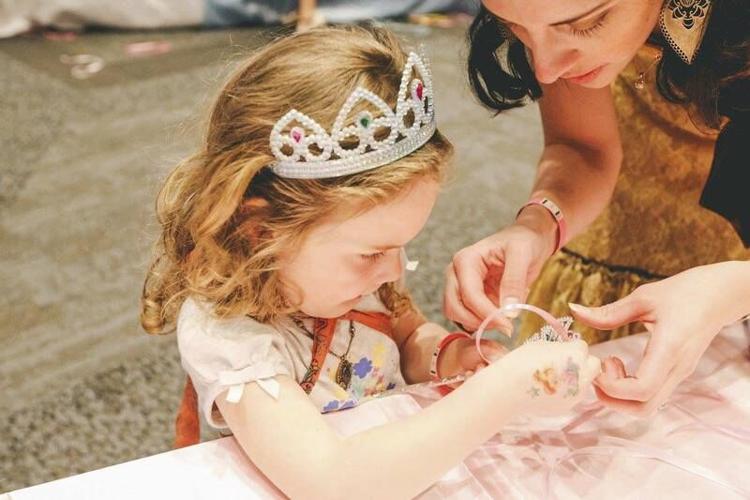 Little princesses help others | Entertainment | journalgazette.net