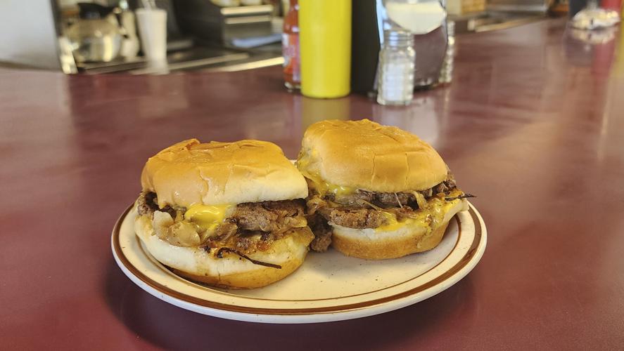 Review: Best bargain burgers in Fort Wayne area | Dining Out ...