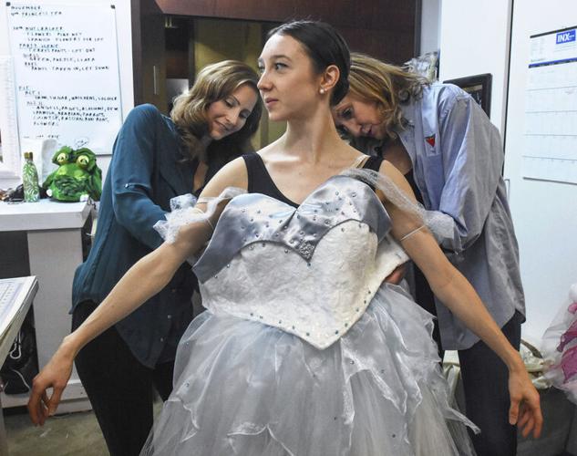 Behind 'Nutcracker' | Entertainment | journalgazette.net