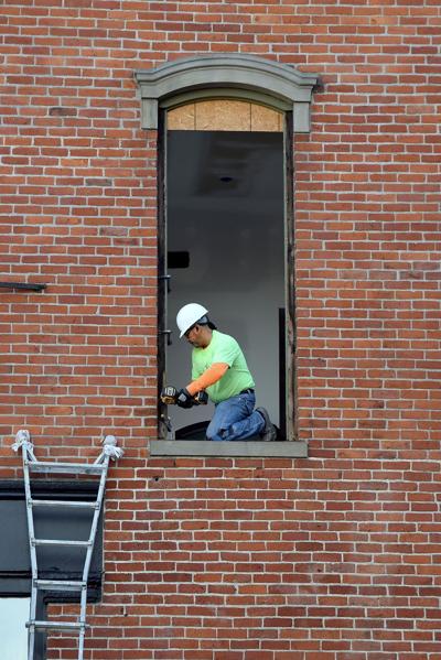 Window work | Local | journalgazette.net