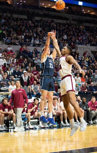 Trine wins NCAA basketball title in front of record crowd | Local ...