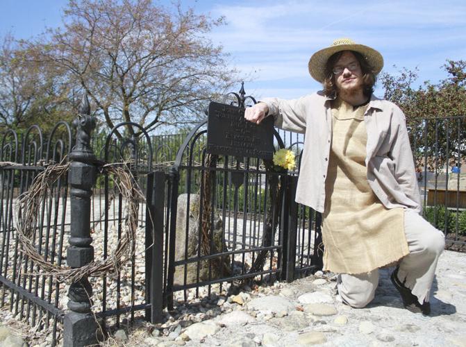 Young Appleseed impersonator explores truth | Entertainment ...