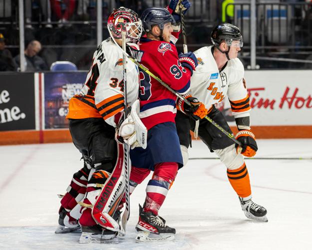 Longtime nemesis Justin Taylor bringing 'passion for hockey' to Komets | Komets | journalgazette.net