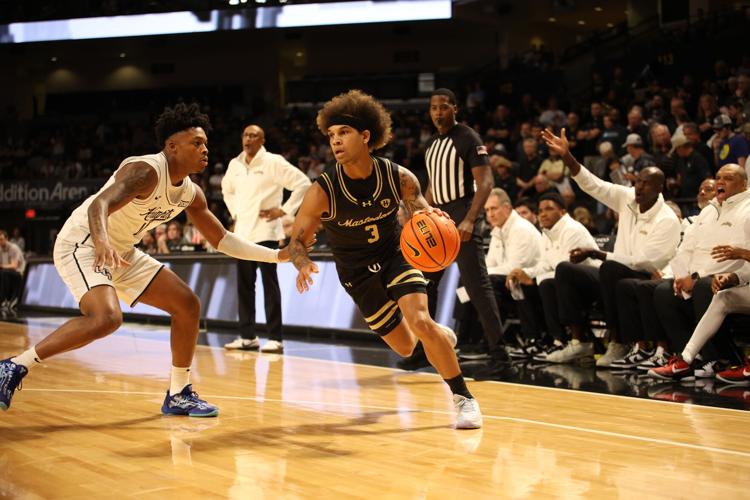 Morton-Robertson contributing in multiple ways; Veteran’s slow start ...