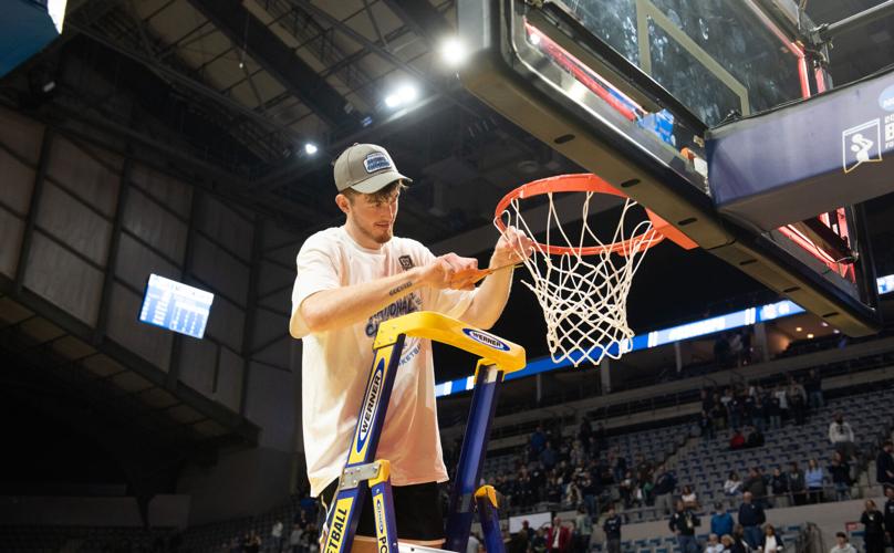 Saturday Gallery: Trine wins NCAA men's basketball national ...