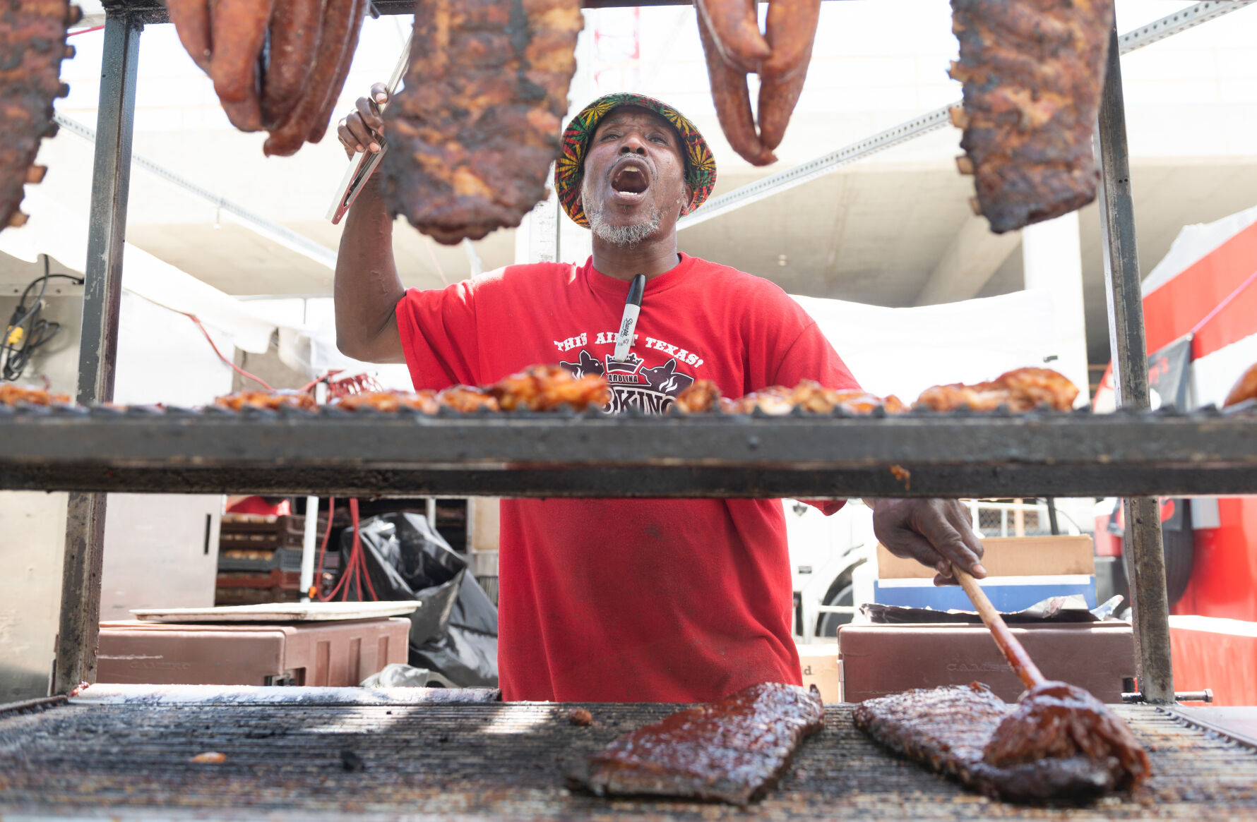 Rack 'em up: BBQ Ribfest underway | Local | journalgazette.net